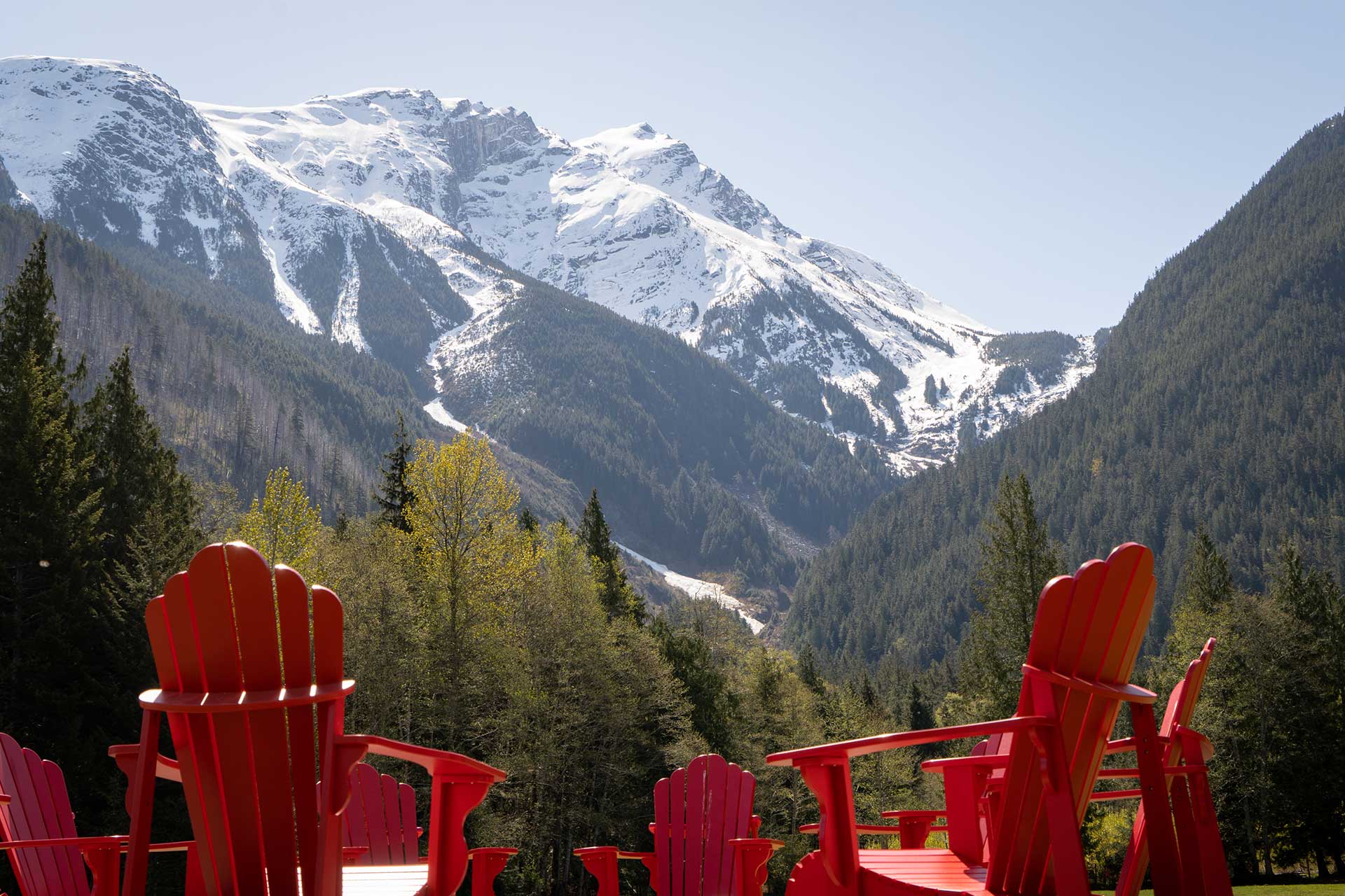 Small-Group Journeys in Western Canada | Guided & Self-Drive | Mosaic Earth